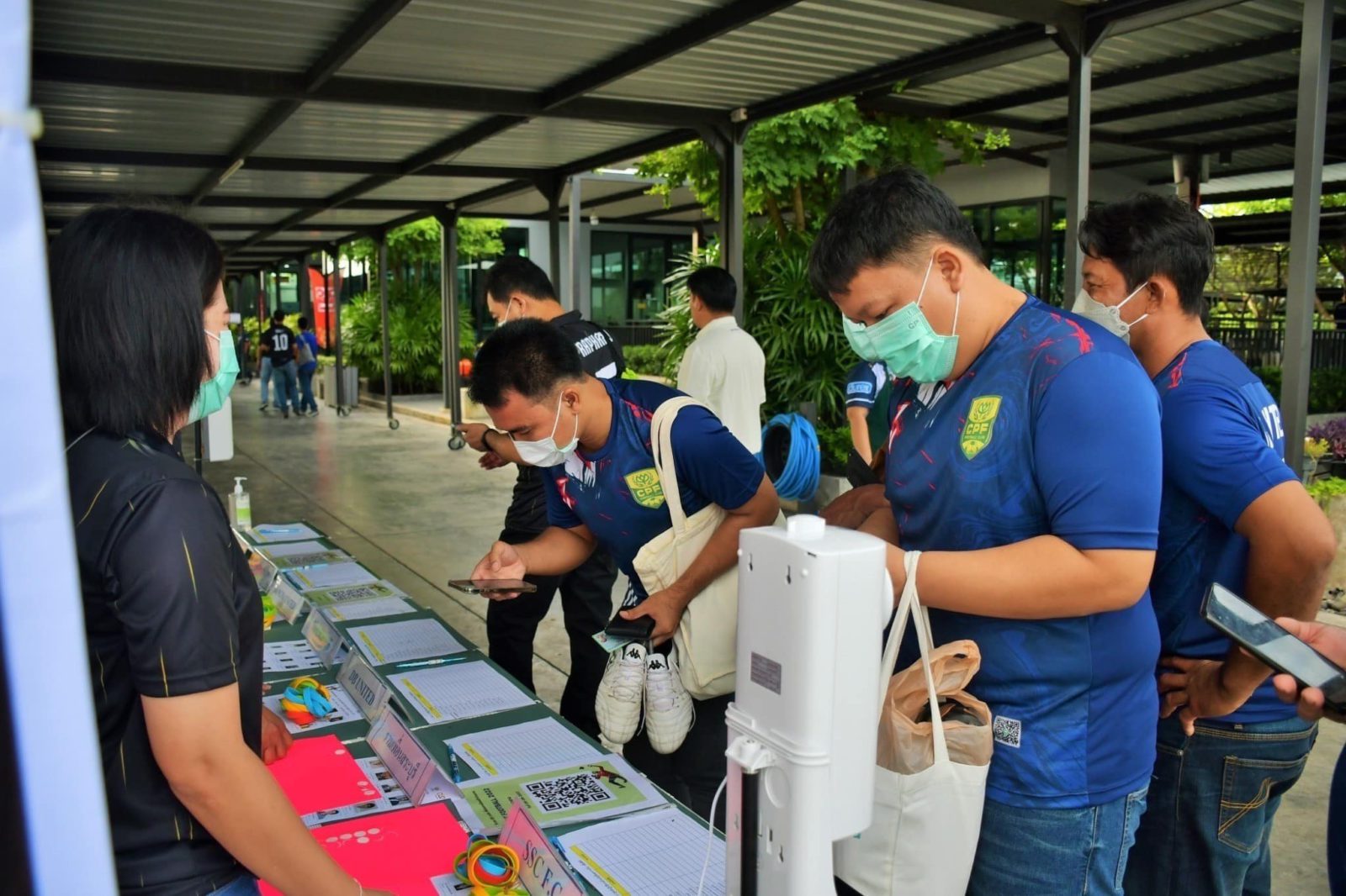 ชมรม CPF Football Club ประเดิมนัดแรก 'ทีมไก่กระทง สระบุรี' คว้าแชมป์ภาค ...