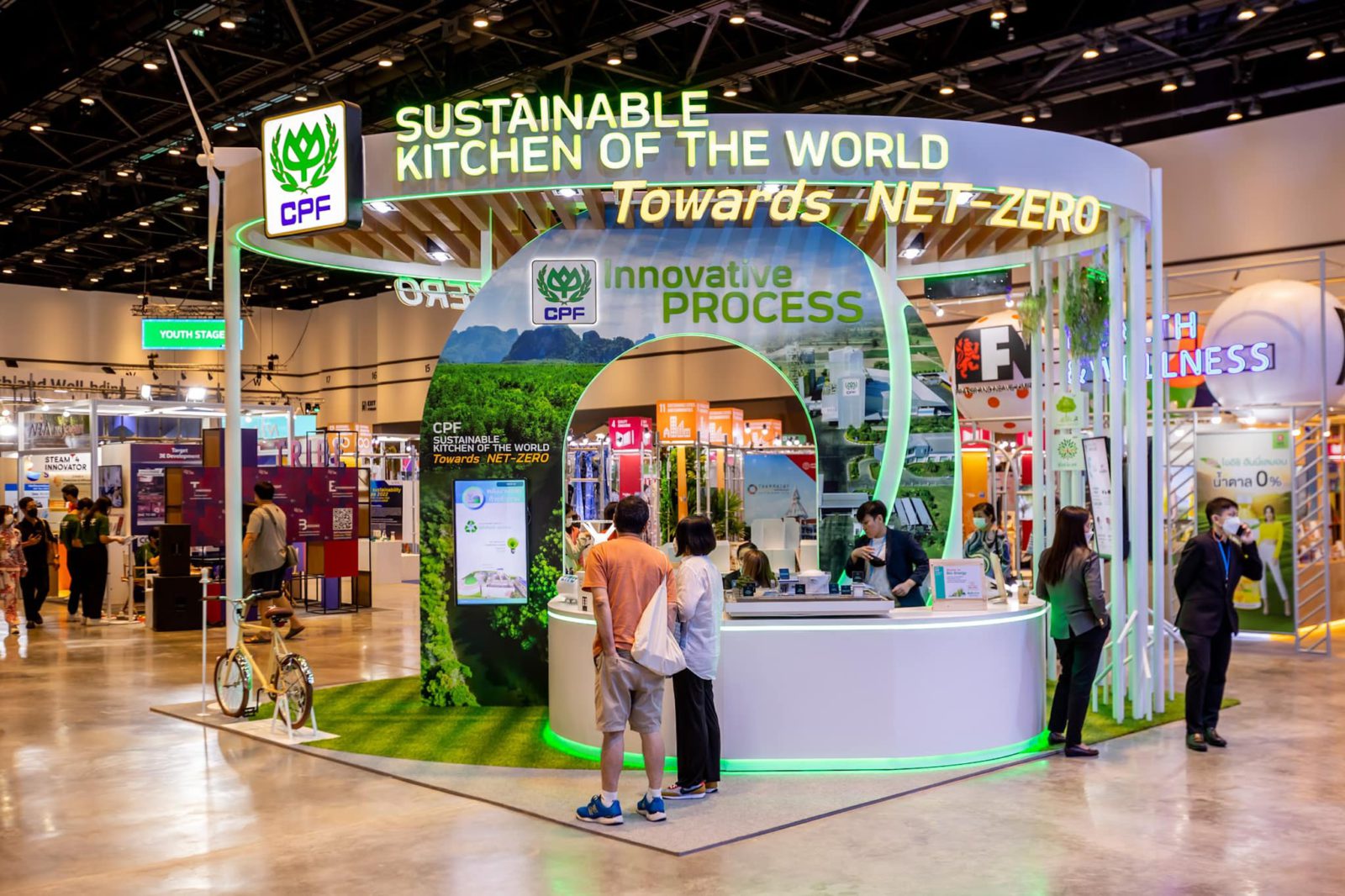คู่ค้าธุรกิจ-ปชช. ชมนวัตกรรมอาหาร-กระบวนการผลิตที่ยั่งยืน บูธ CPF ร่วมปิดฉาก SX 2022 อย่างสวยงาม