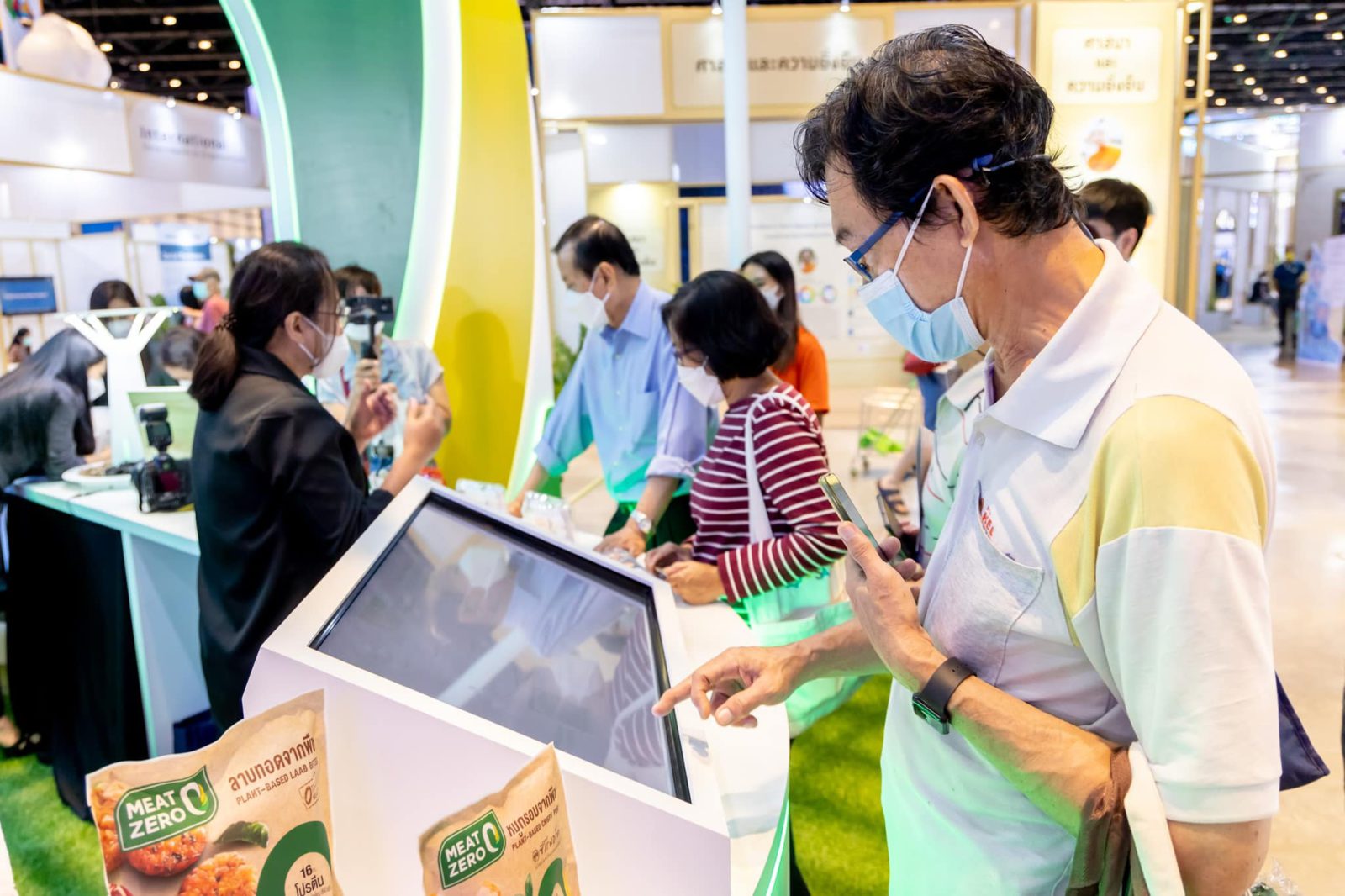 คู่ค้าธุรกิจ-ปชช. ชมนวัตกรรมอาหาร-กระบวนการผลิตที่ยั่งยืน บูธ CPF ร่วมปิดฉาก SX 2022 อย่างสวยงาม
