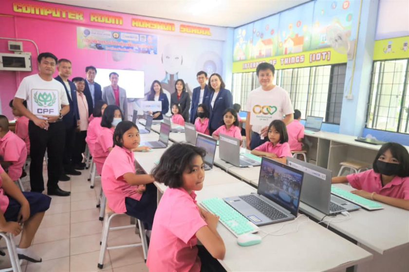 CPF ลงพื้นที่พบปะผู้บริหาร ครู-นร. ติดตามโครงการ CONNEXT ED รร. ที่ชัยภูมิ