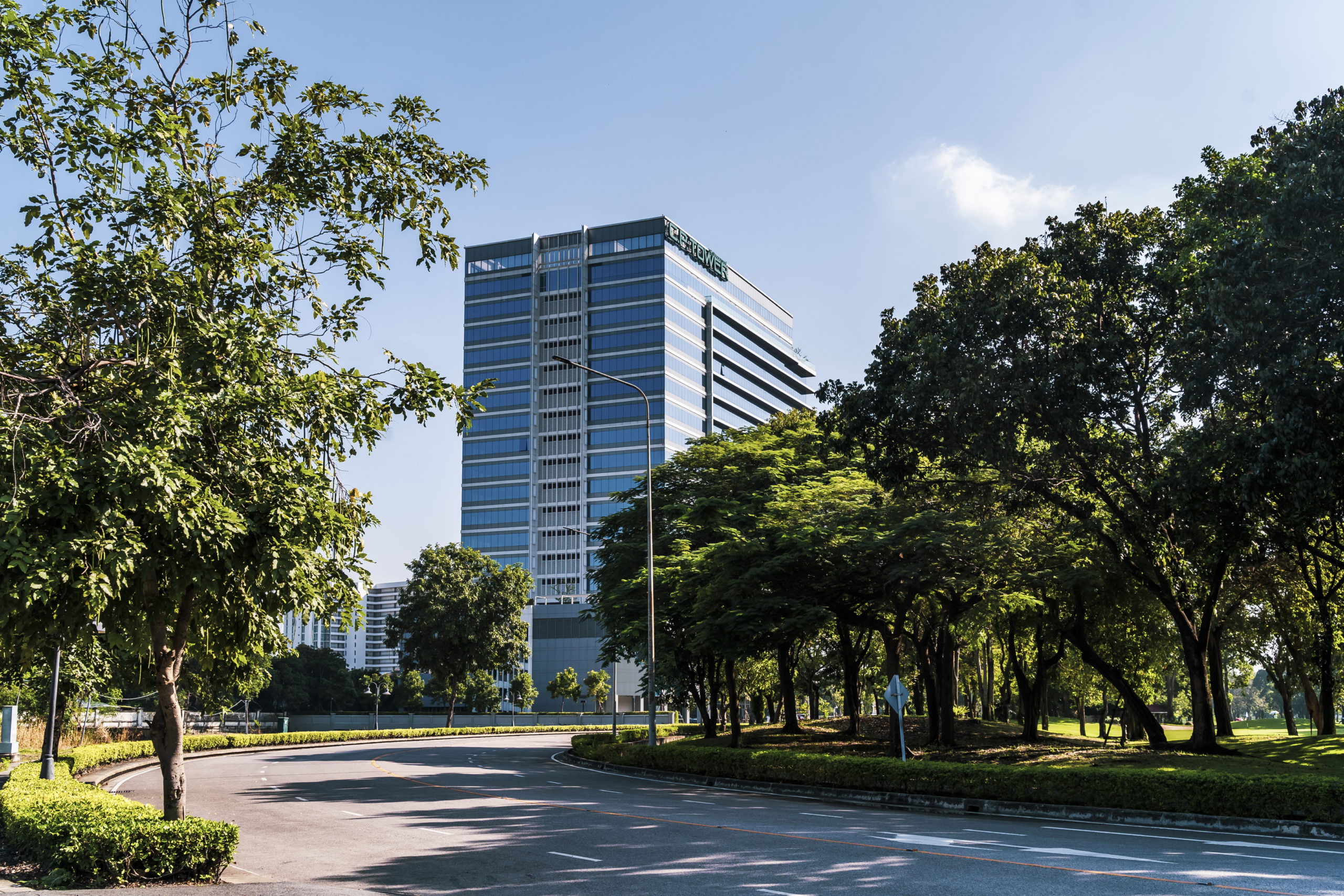 CP Tower North Park สำนักงานพรีเมียม วิวสวน ผนึก Knight Frank สานฝันคน ...
