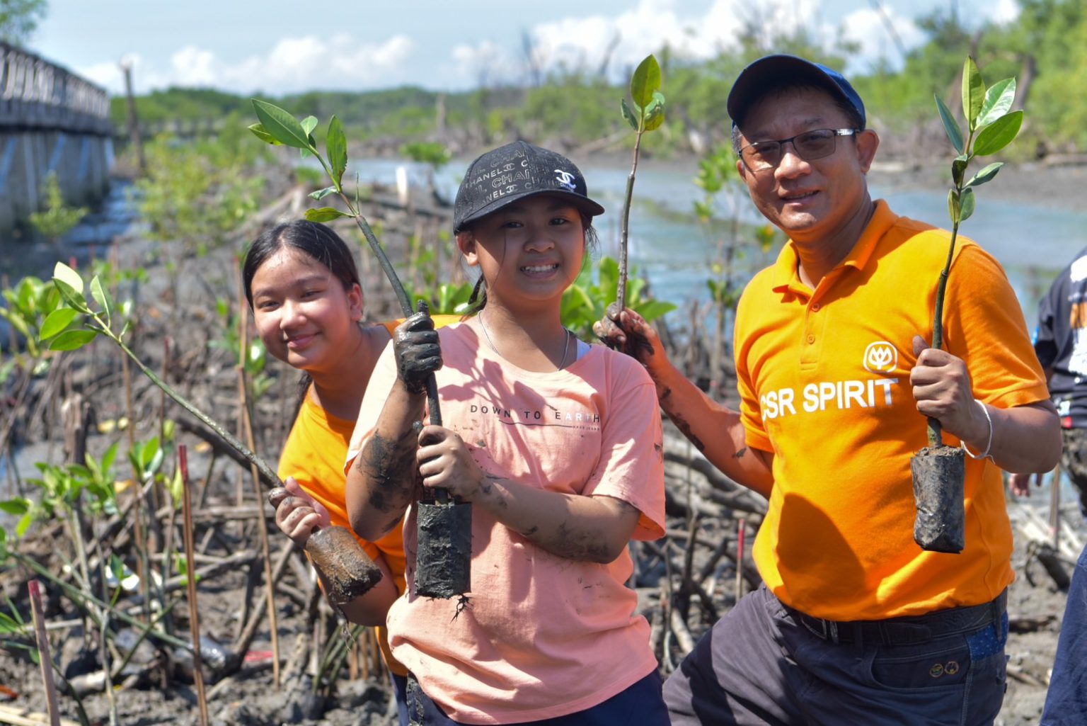 กลุ่มธุรกิจพืชครบวงจร ข้าว ขนส่งและบริการ ชวนพนักงานและครอบครัว CSR SPIRIT จิตอาสา รวมพลังปลูก ...