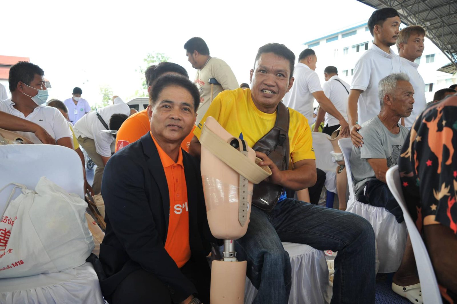 CPCRT ร่วมปันน้ำใจมอบขาเทียมพระราชทาน สร้างโอกาสใหม่ให้ผู้พิการ ณ ...