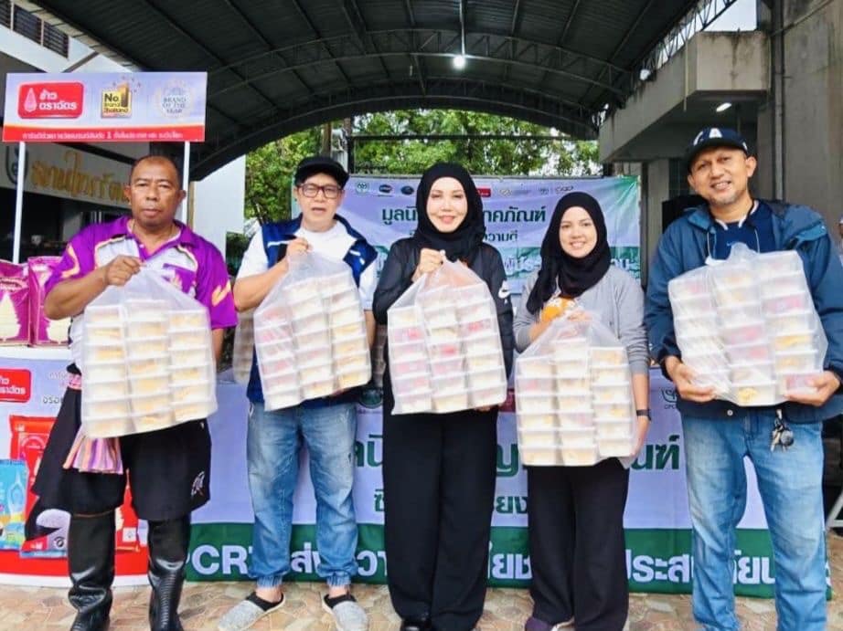 ธุรกิจCPCRT ออกบูธข้าวไข่เจียวตราฉัตร เดินหน้าลงพื้นที่ช่วยผู้ประสบภัย ...